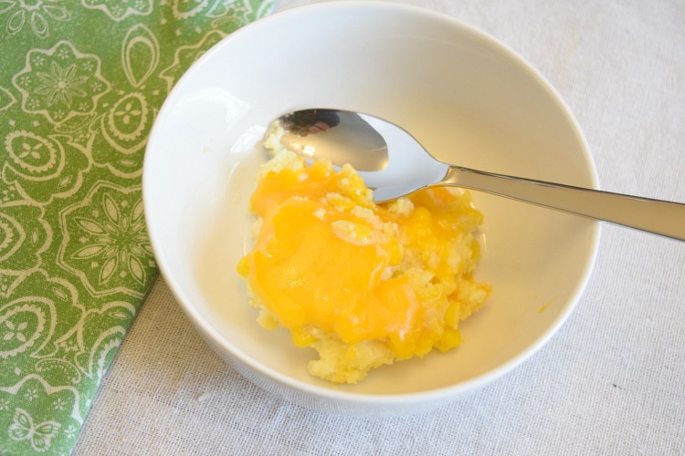 new-spoon-bread-recipe - momhomeguide.com