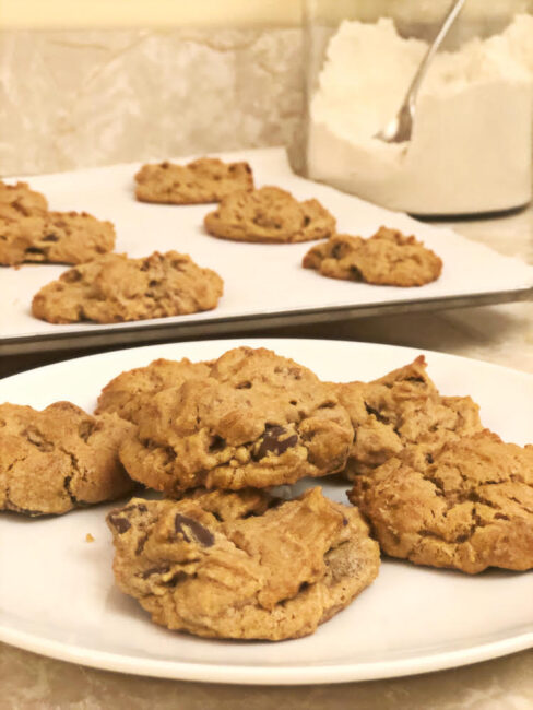 5 Ingredient Peanut Butter Chocolate Chip Cookies