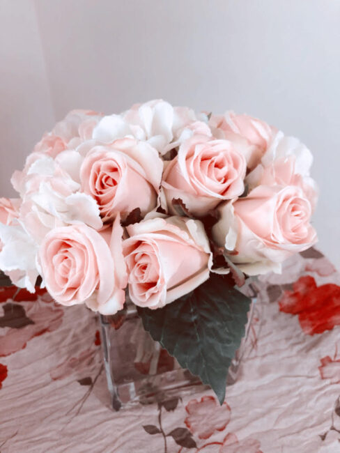 faux-pink-roses-hygrangea